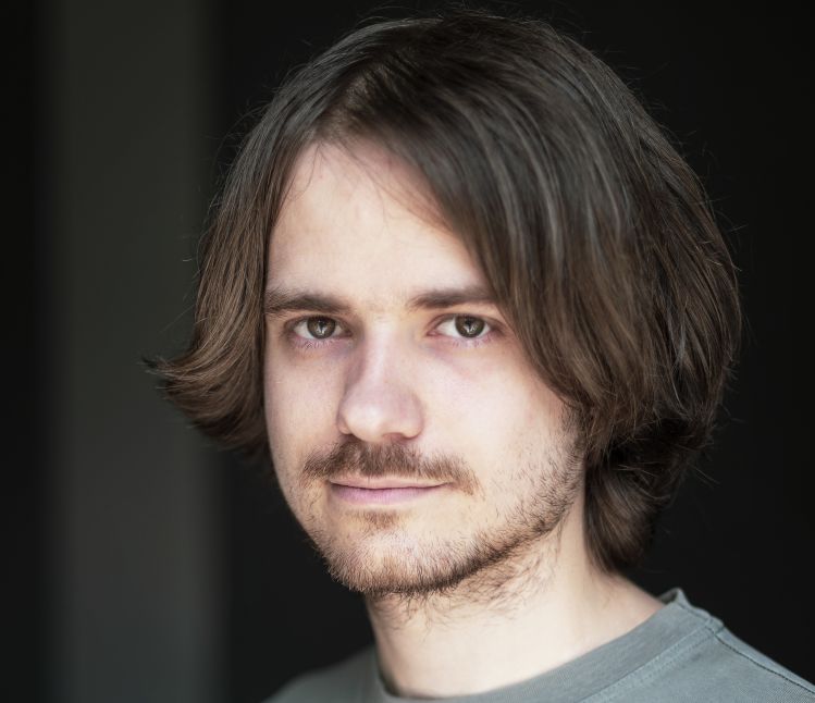 "IT'S A HELL OF A JOB" – CHRISTOF RESSI - Austrian Music Export